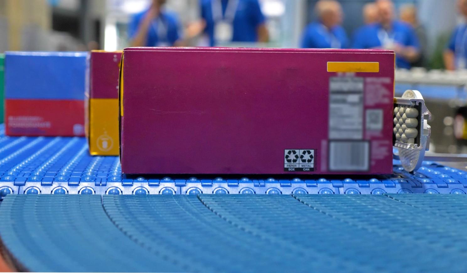 REXNORD curve system with 1540 series MatTop - Dotmar