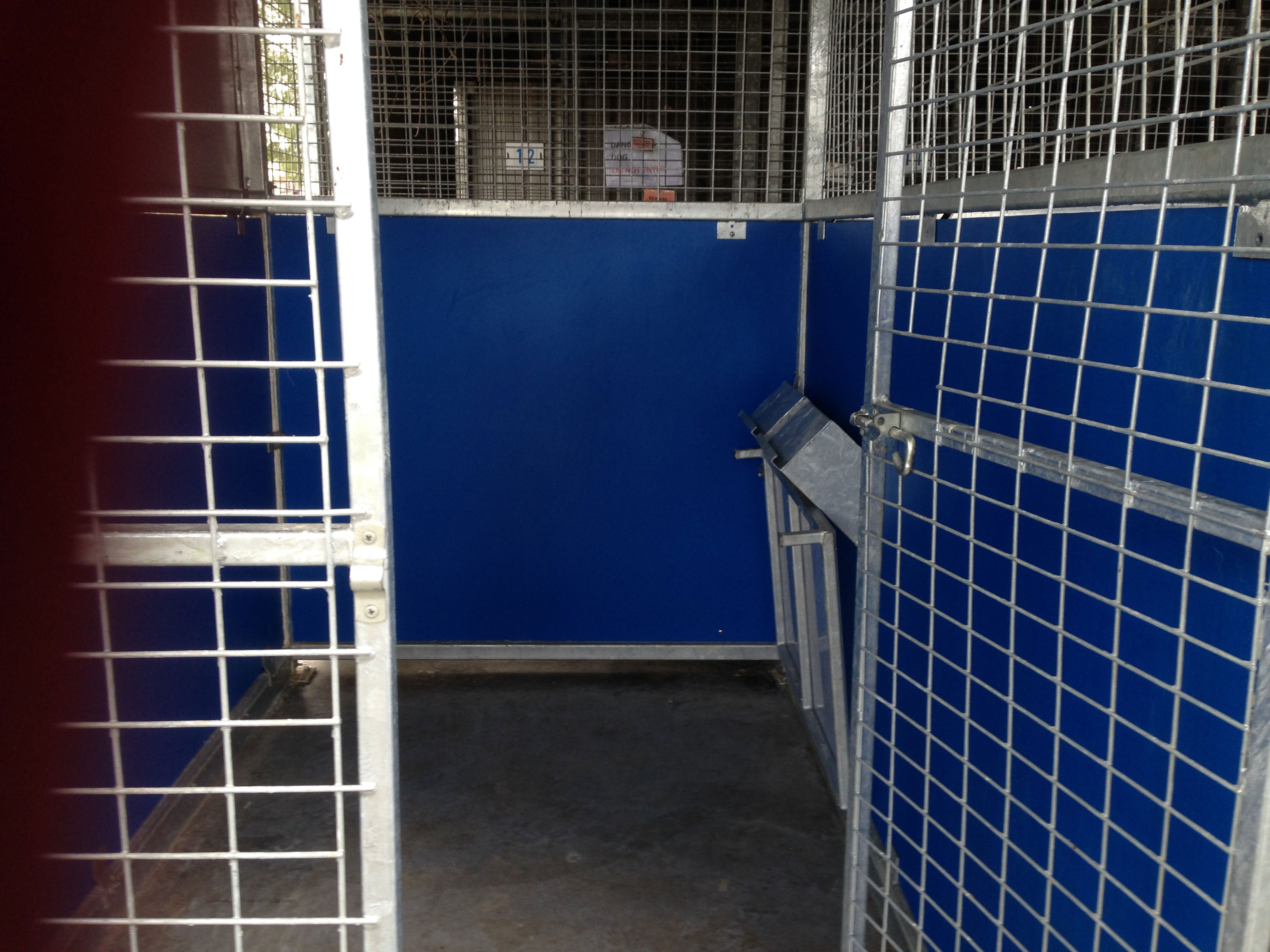 Enclosure Walls for Livestock